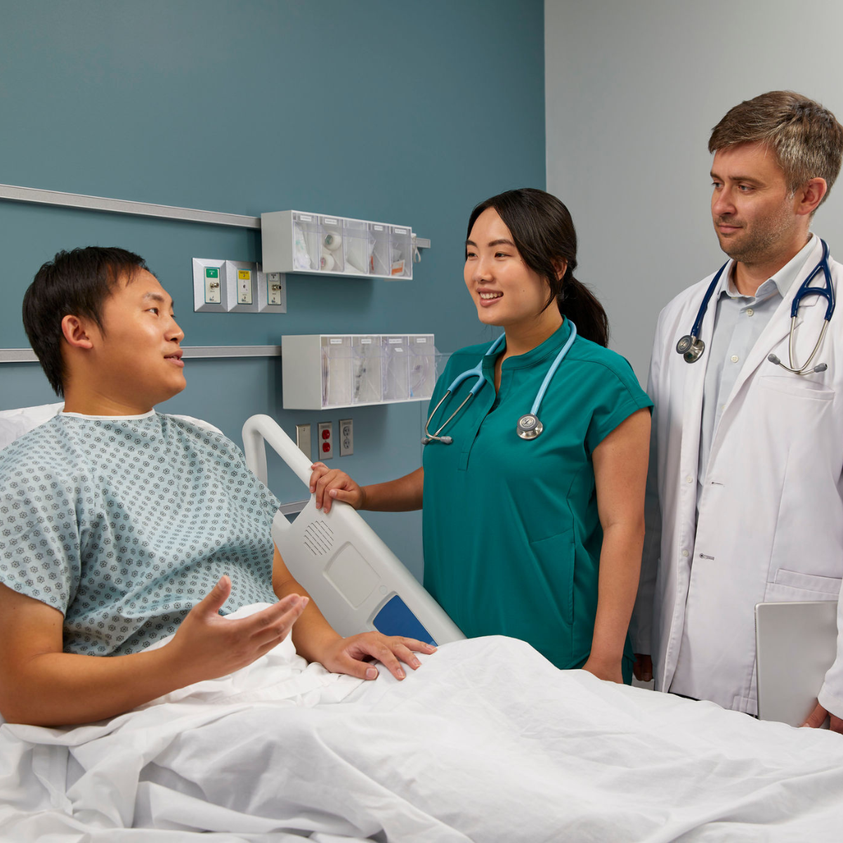 Medical Students’ Essential Toolkit | SurgoMed Blog