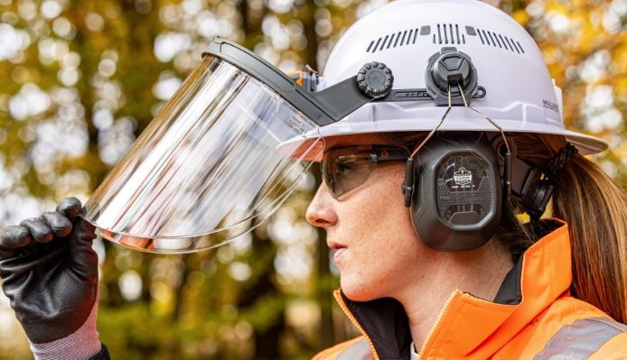 Ergodyne Full Brim Visor and Earmuff System wavecel