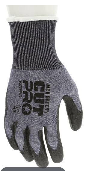 SAFETY CUT PRO GLOVES, A5, XL | Midwestern Safety Equipment Supplier
