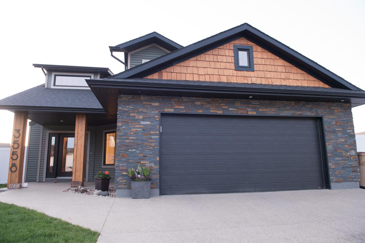 Black Terracotta Ledgestone | Modern Natural Stone Veneer | Timberstone ...