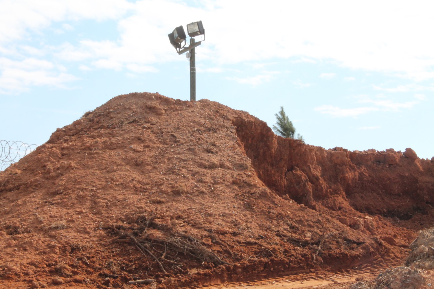 FILL DIRT TANDEM LOAD ( 15 YARDS)